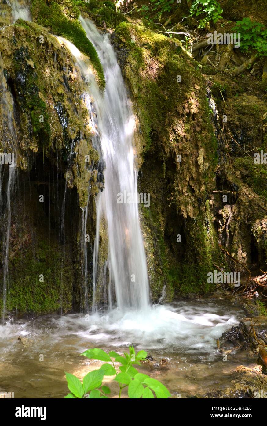 Small cave waterfall hi-res stock photography and images - Alamy