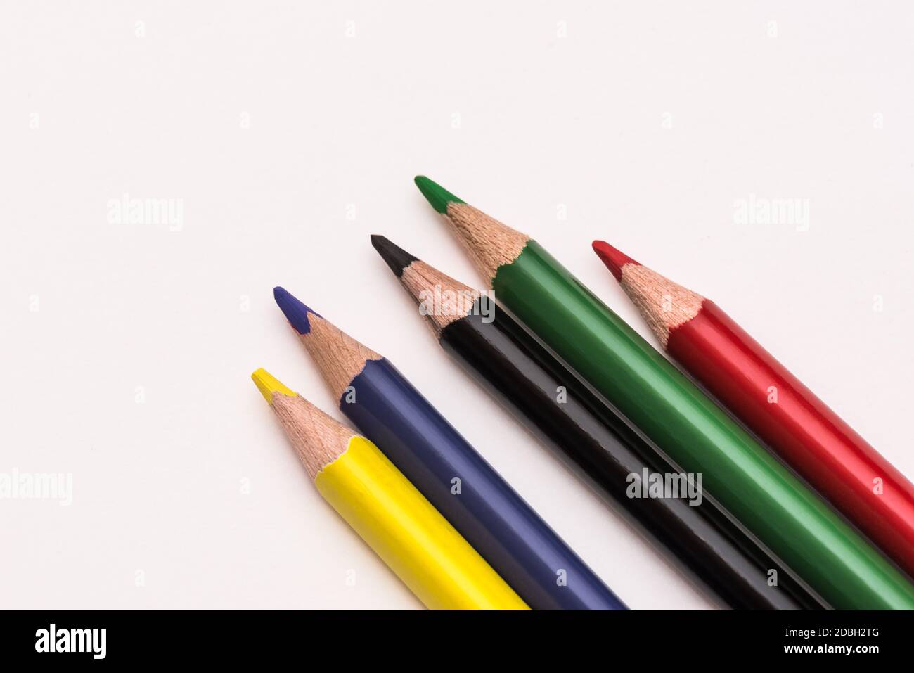 Group five pencils hi-res stock photography and images - Alamy