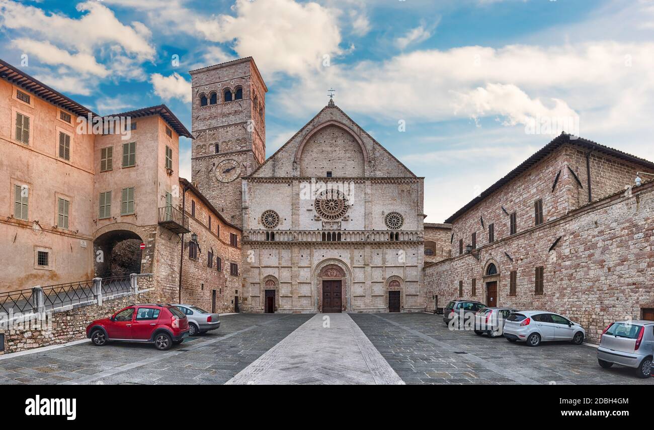 Panoramic view with facade of the medieval Cathedral of Assisi, Italy ...
