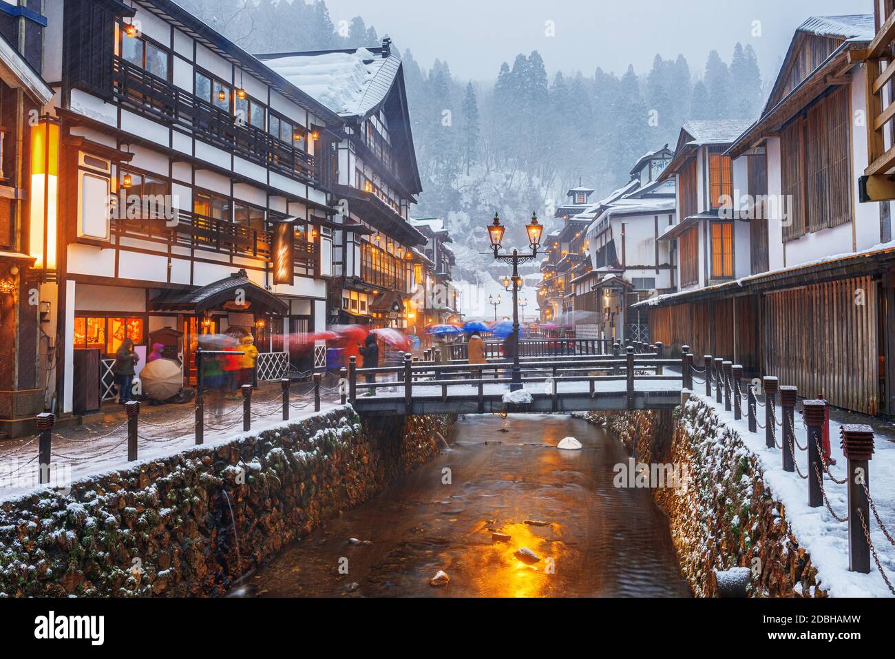 Obanazawa Ginzan Onsen, Japan hot springs town in the snow Stock Photo - Alamy