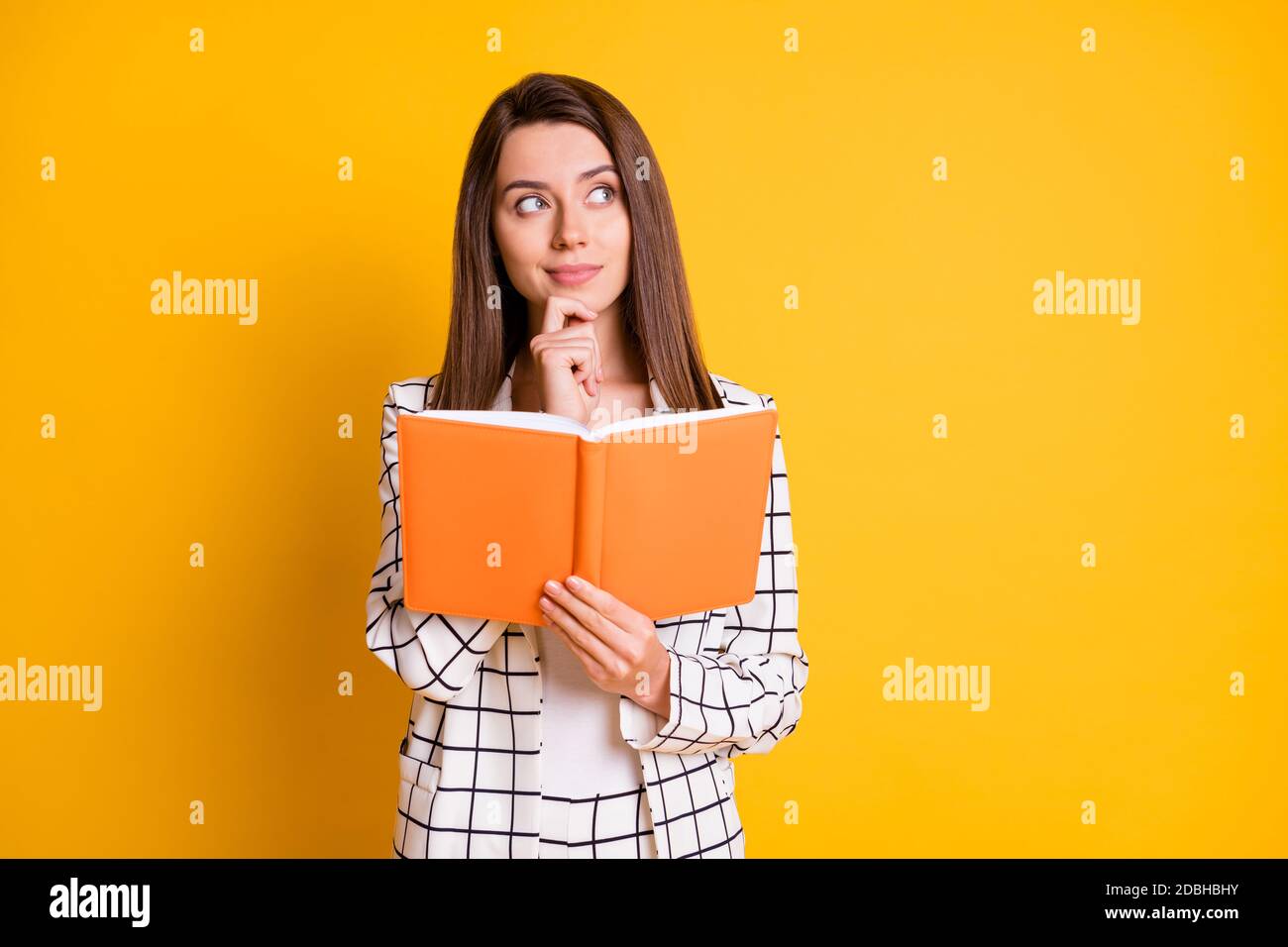Photo of beautiful attractive lady wear white plaid blazer arm chin ...