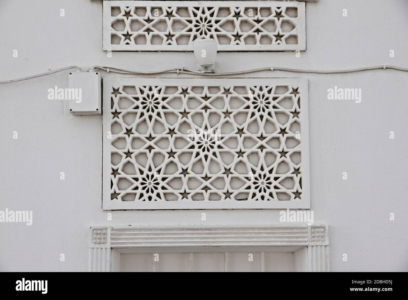 Islamic traditional pattern window frame Stock Photo - Alamy