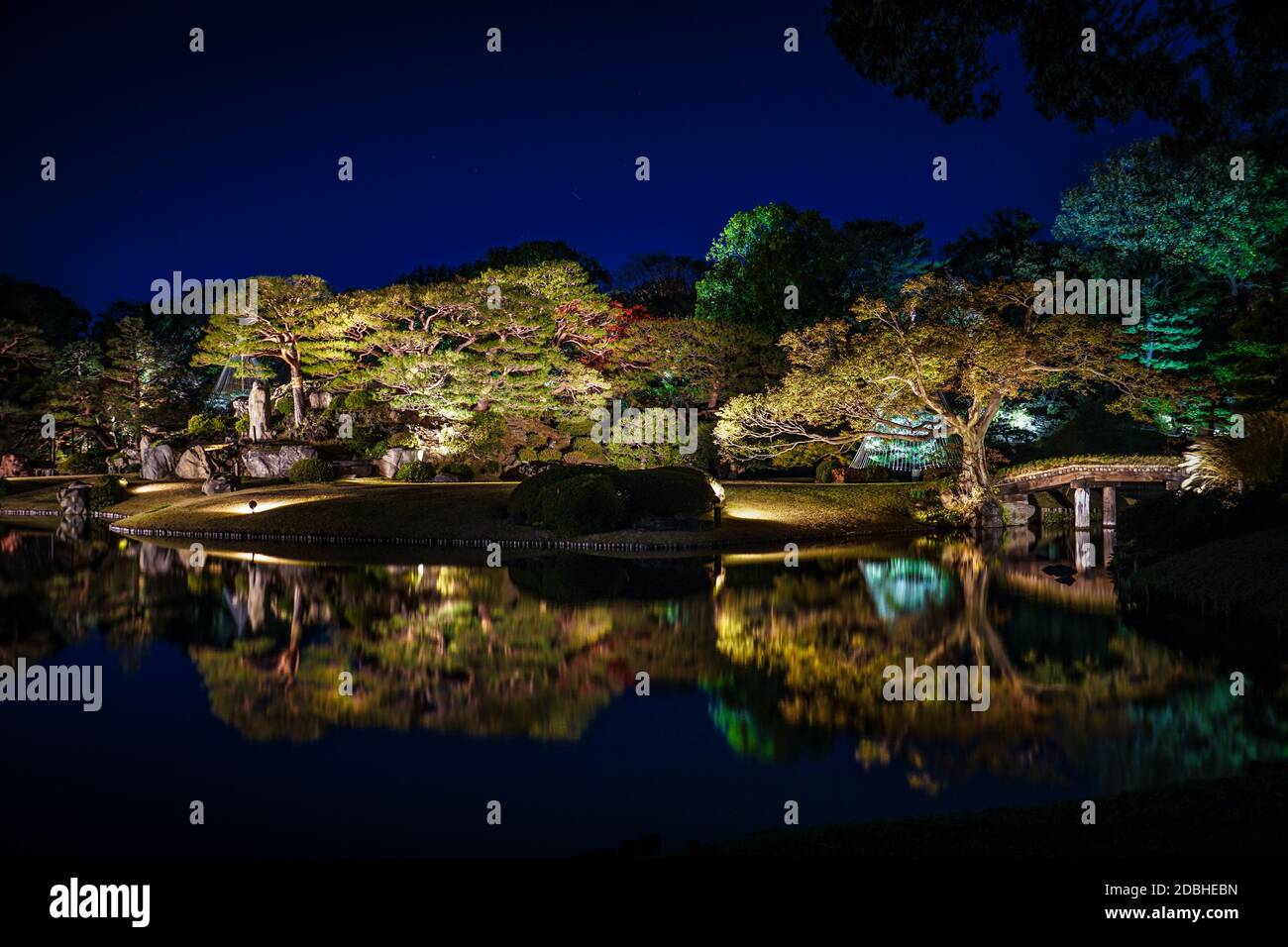 Daimyo garden of Rikugien (autumn colors). Shooting Location: Tokyo ...