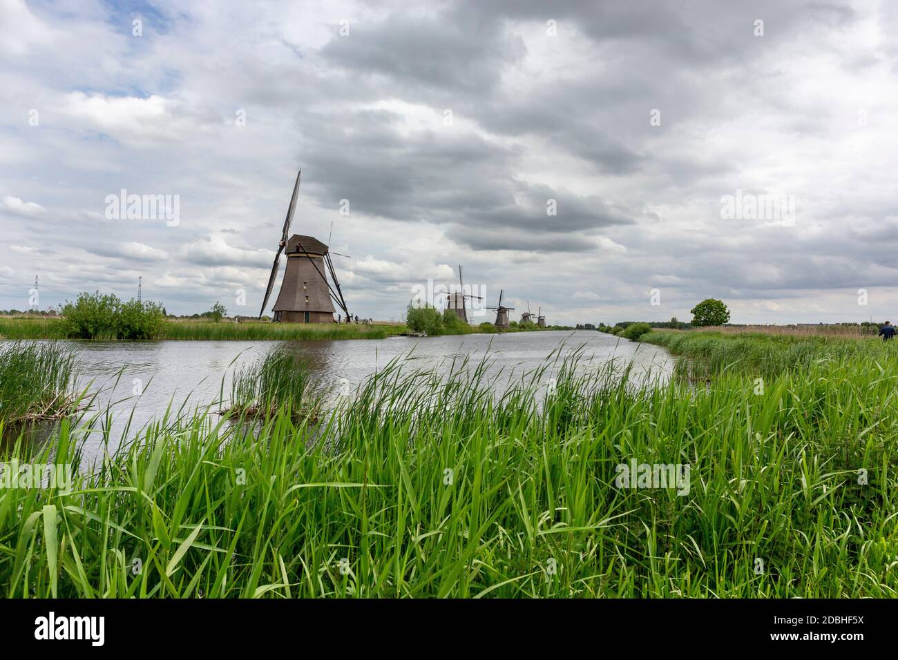 Beautiful views of the mills of the Kinderdijk Open Air Museum in ...