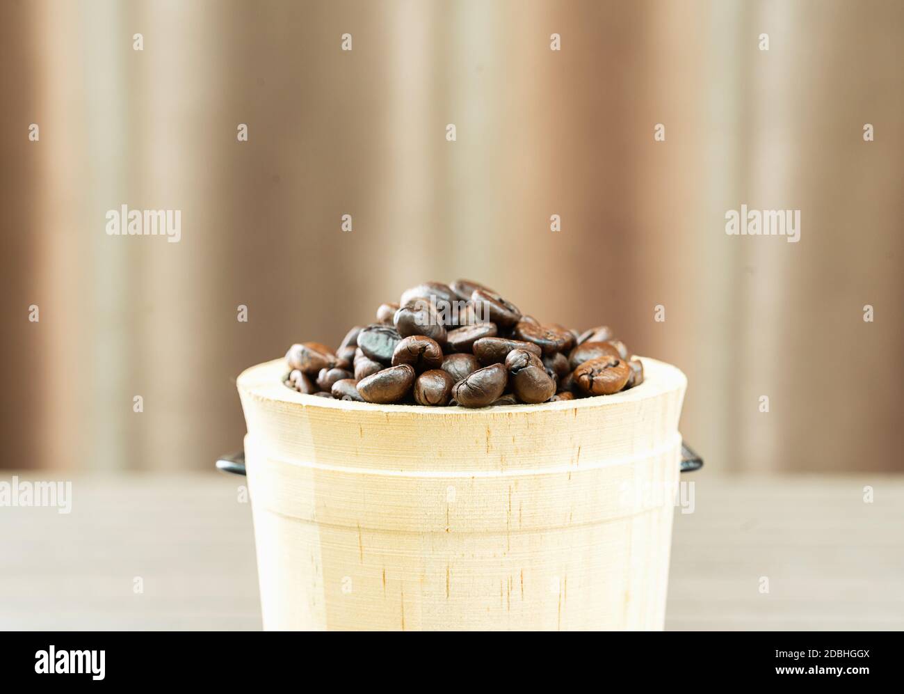 Bucket of coffee bean hi-res stock photography and images - Alamy