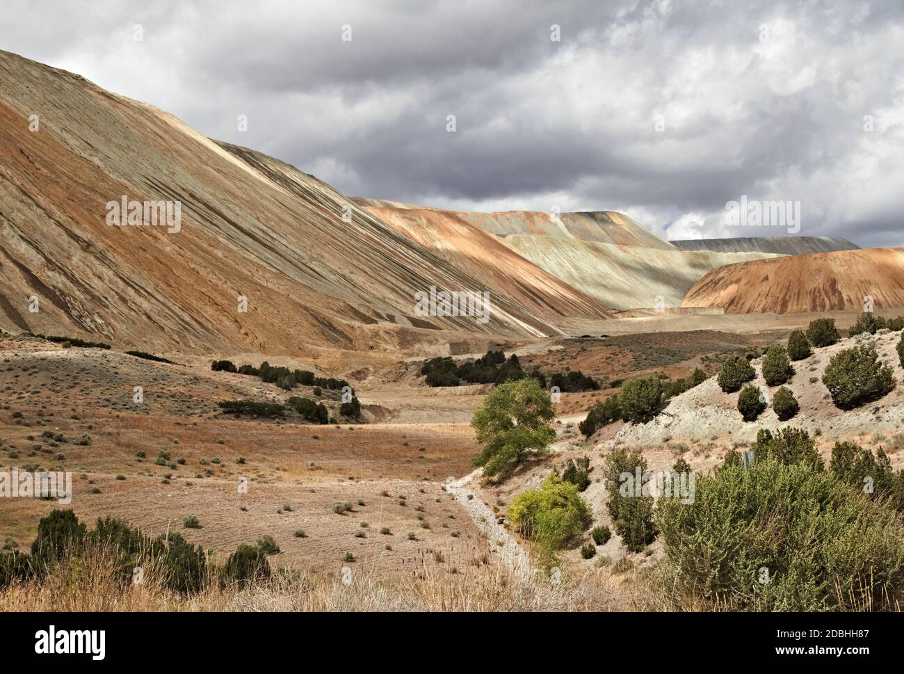 copper, gold and silver mine operation outside Salt Lake City, Utah ...