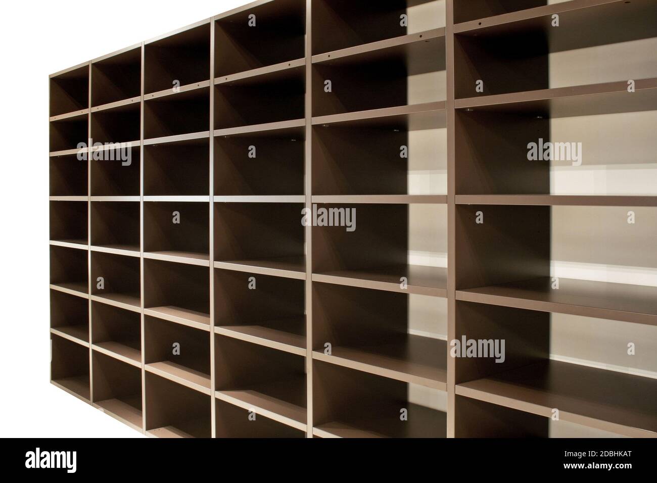 Empty wooden book rack hi-res stock photography and images - Alamy