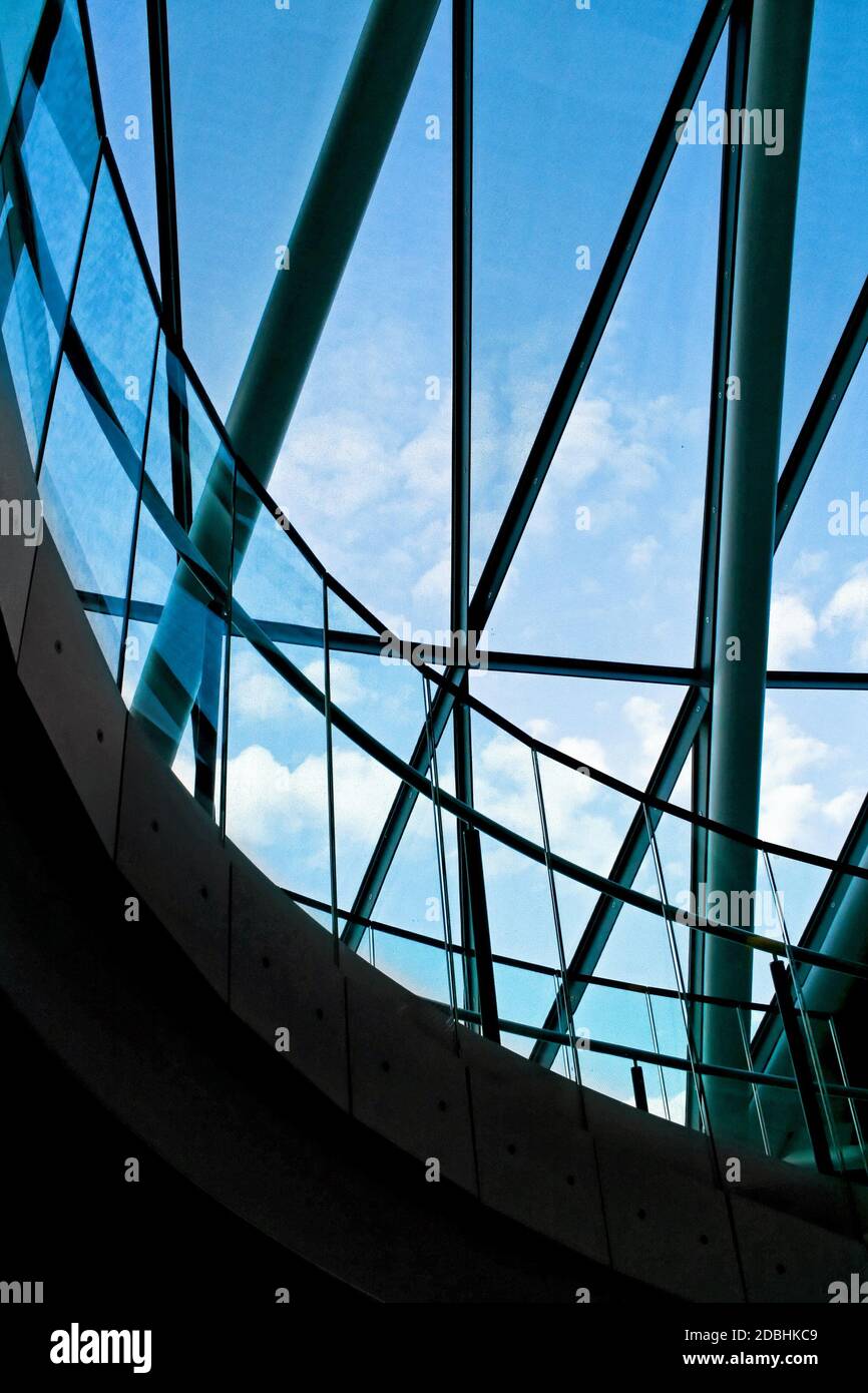 Elliptical window frame hi-res stock photography and images - Alamy