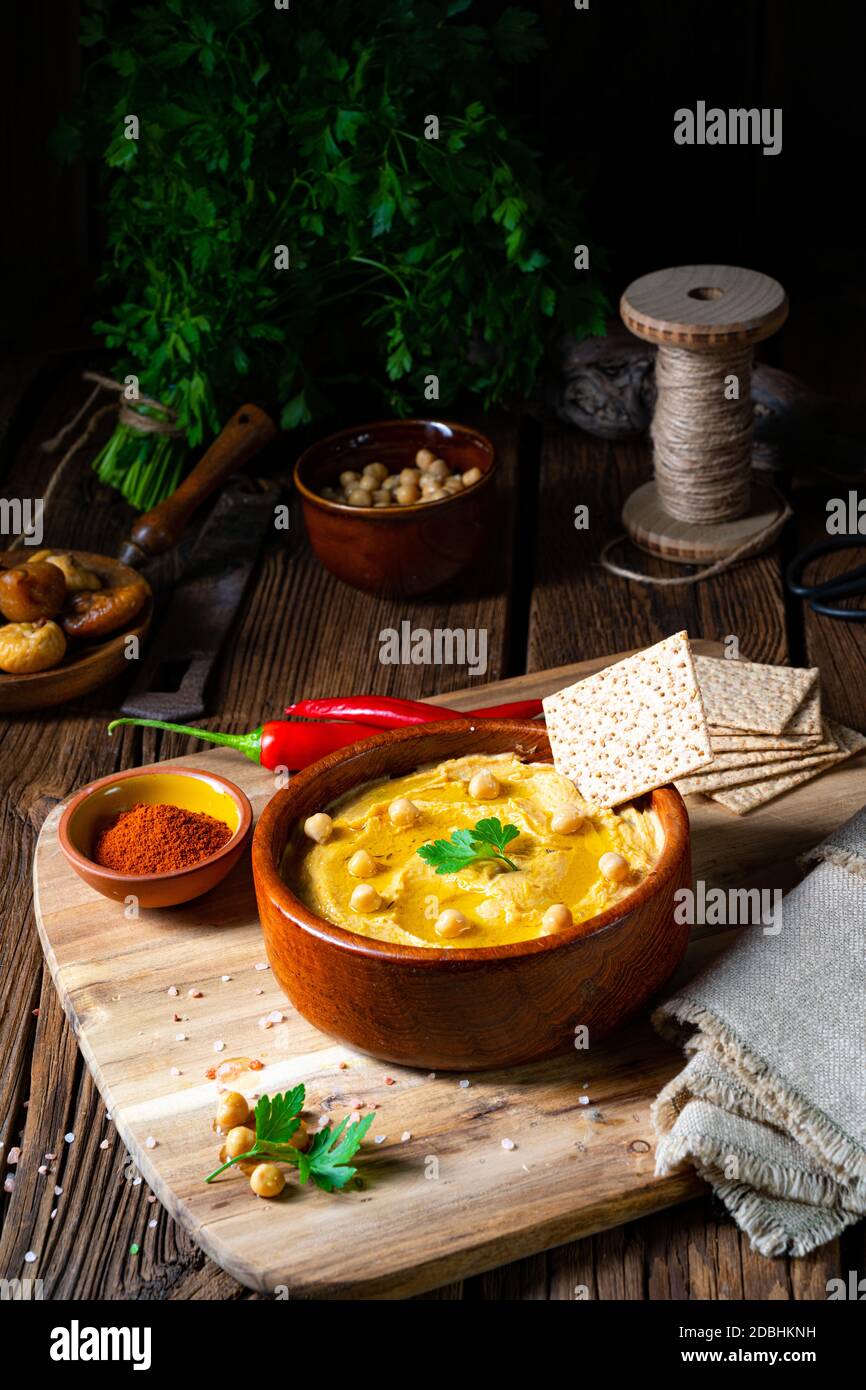 Delicious hummus paste with lemon and chilli Stock Photo - Alamy