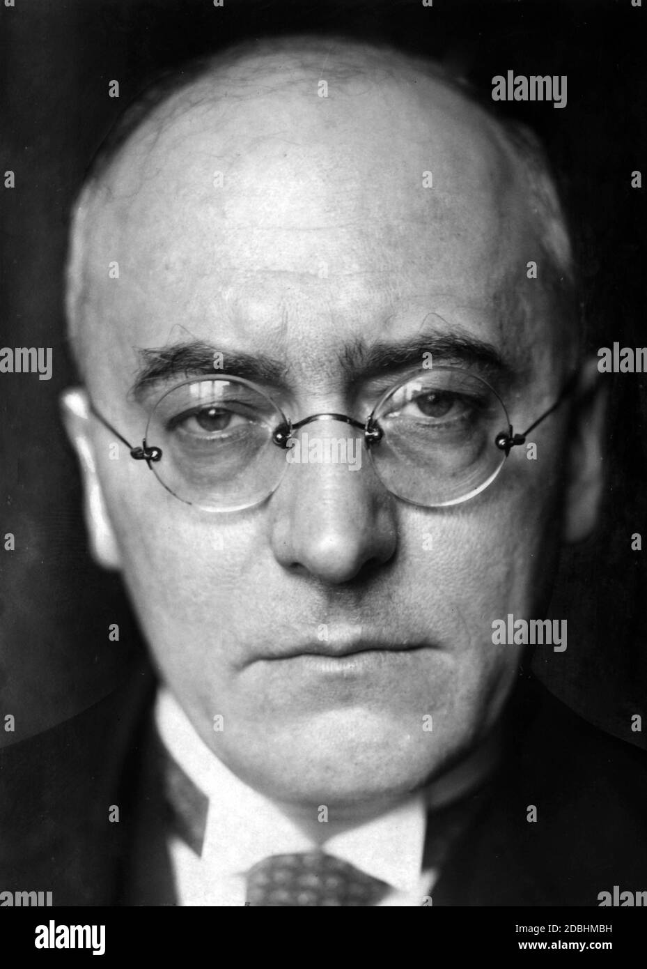 Portrait of the Reich Chancellor Heinrich Bruening Stock Photo - Alamy