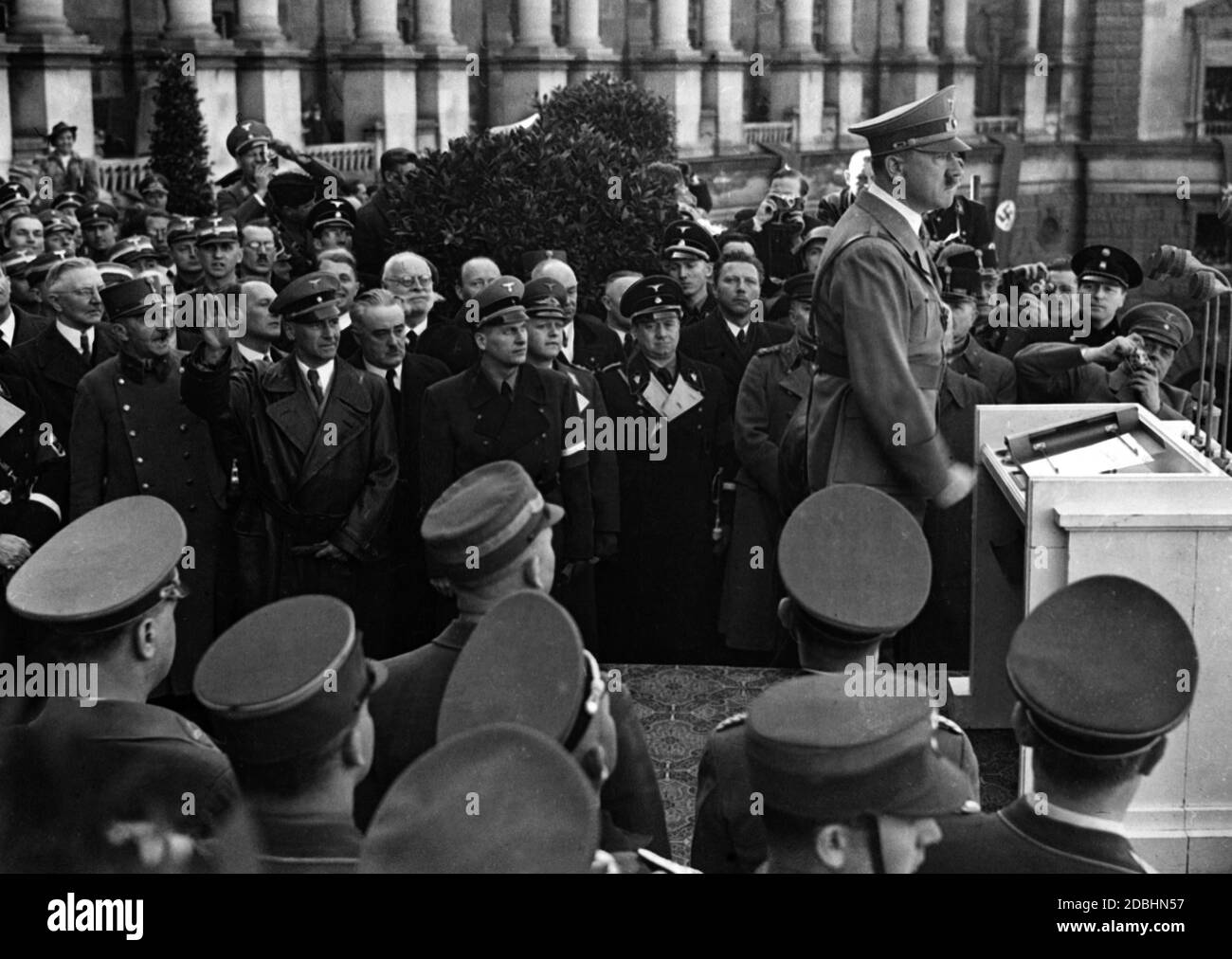 Hitler speaks at Heldenplatz after the invasion of the Wehrmacht in ...