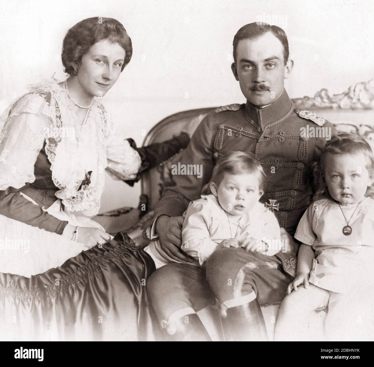 The photograph shows the family of the ducal couple of Brunswick in ...