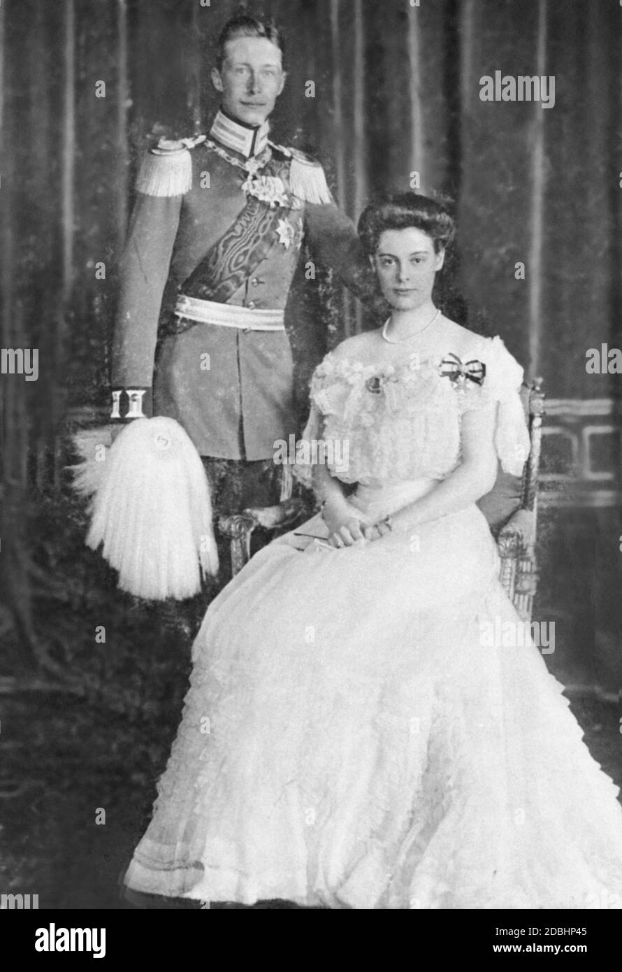 The photograph from 1905 shows Crown Prince Wilhelm of Prussia (in ...