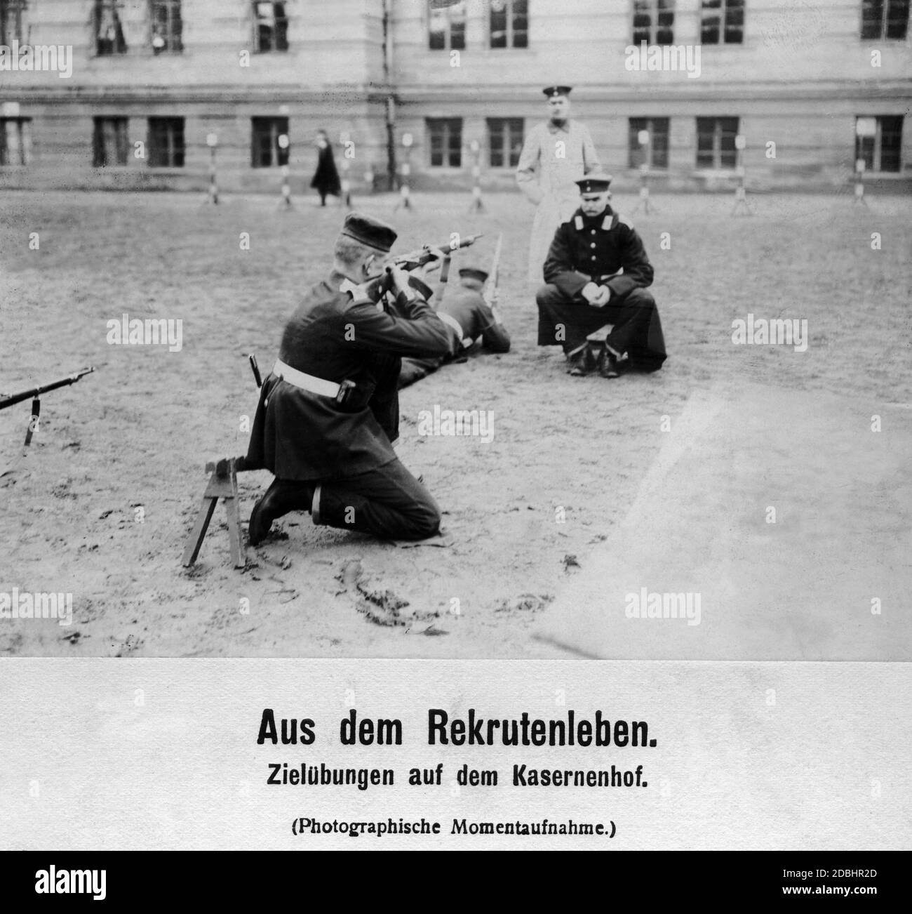 1910s military life hi-res stock photography and images - Alamy