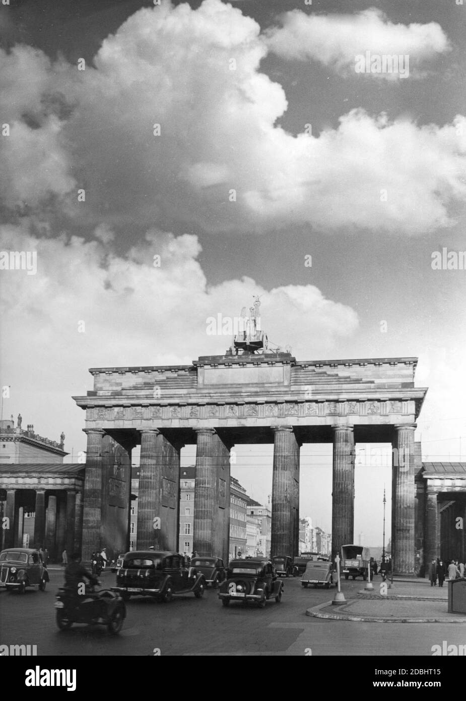 Berlin street 1930s hi-res stock photography and images - Alamy