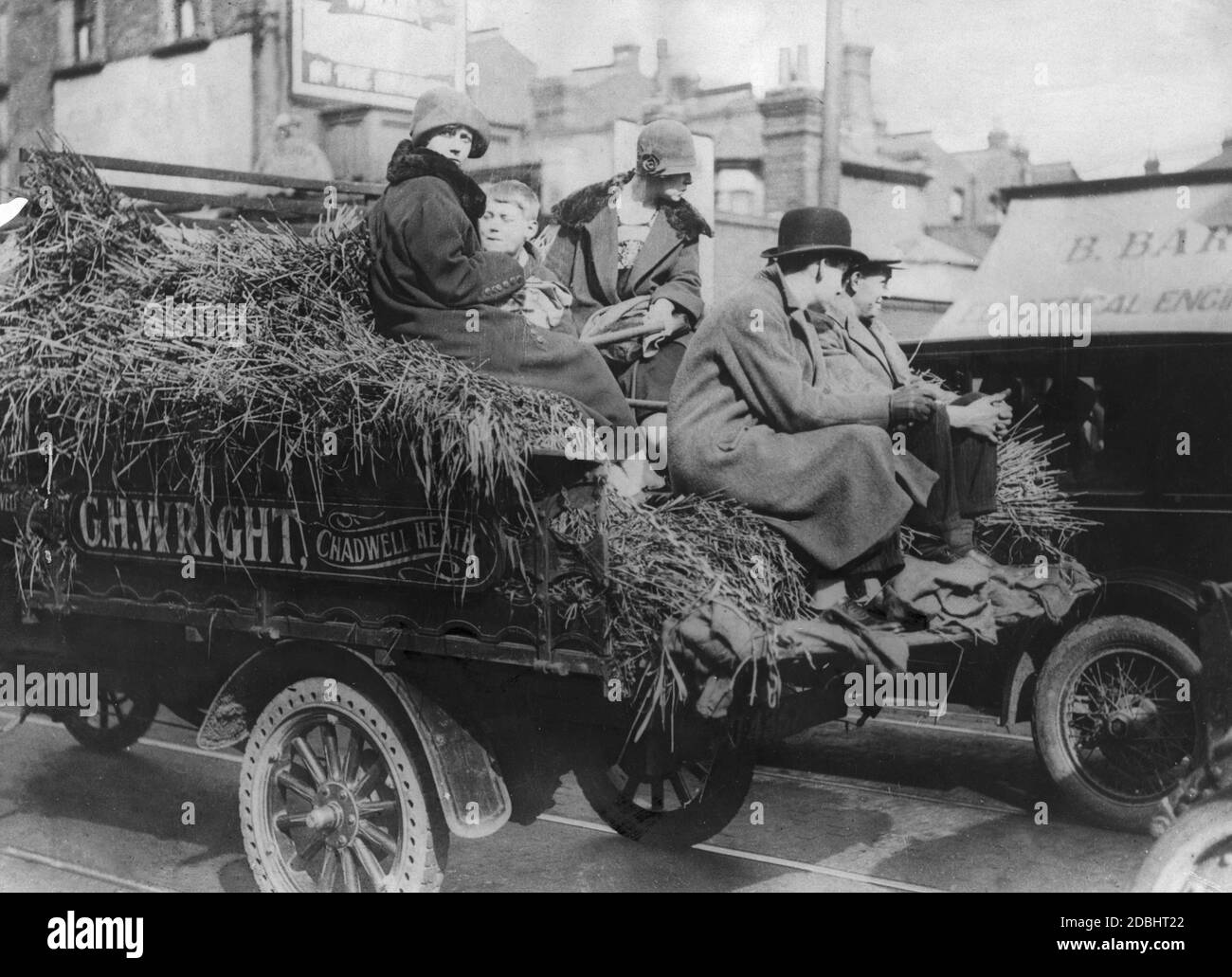 Transportation in england in 1920s hi-res stock photography and images ...