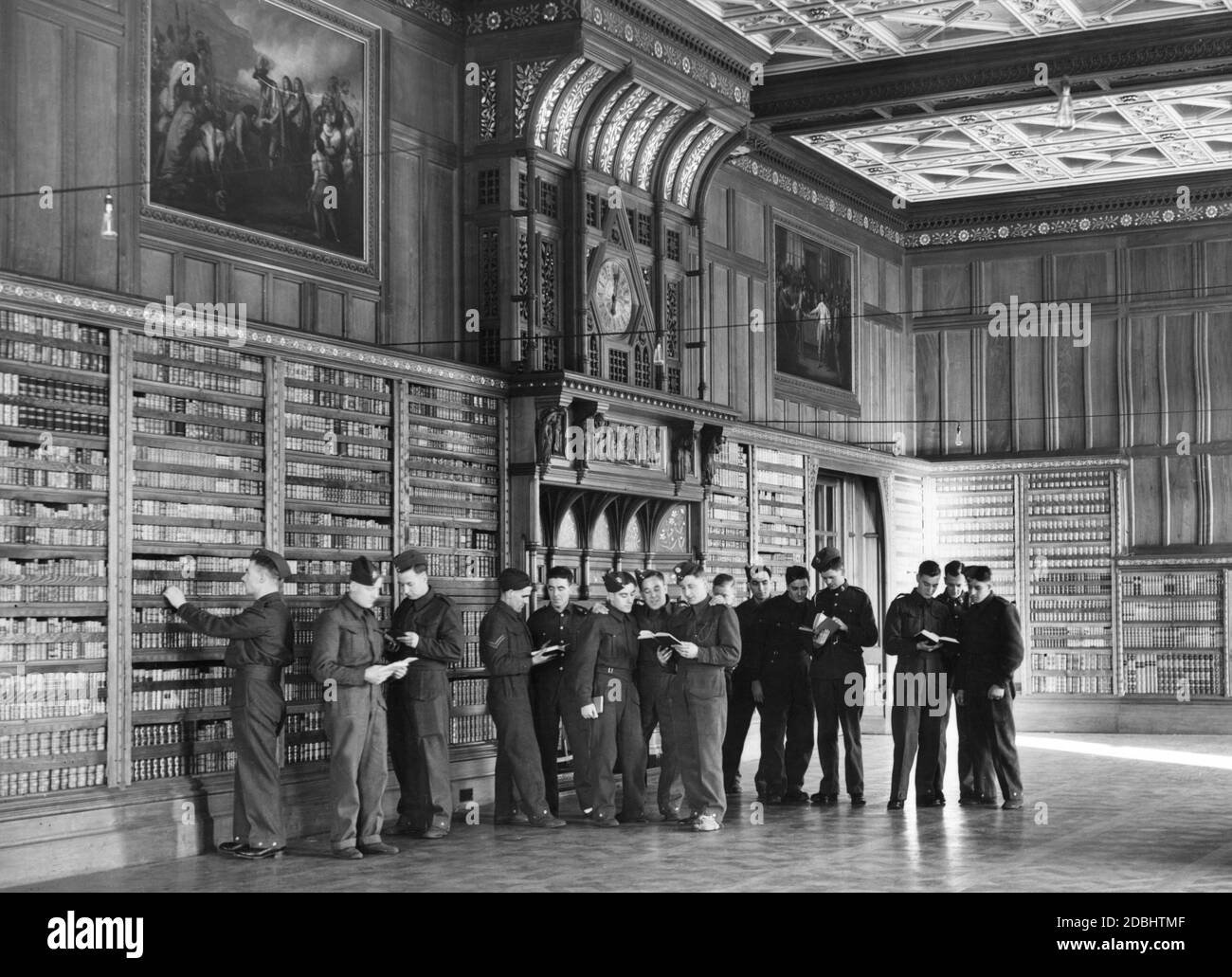 British soldiers in convalescence browse through the library of Eaton ...