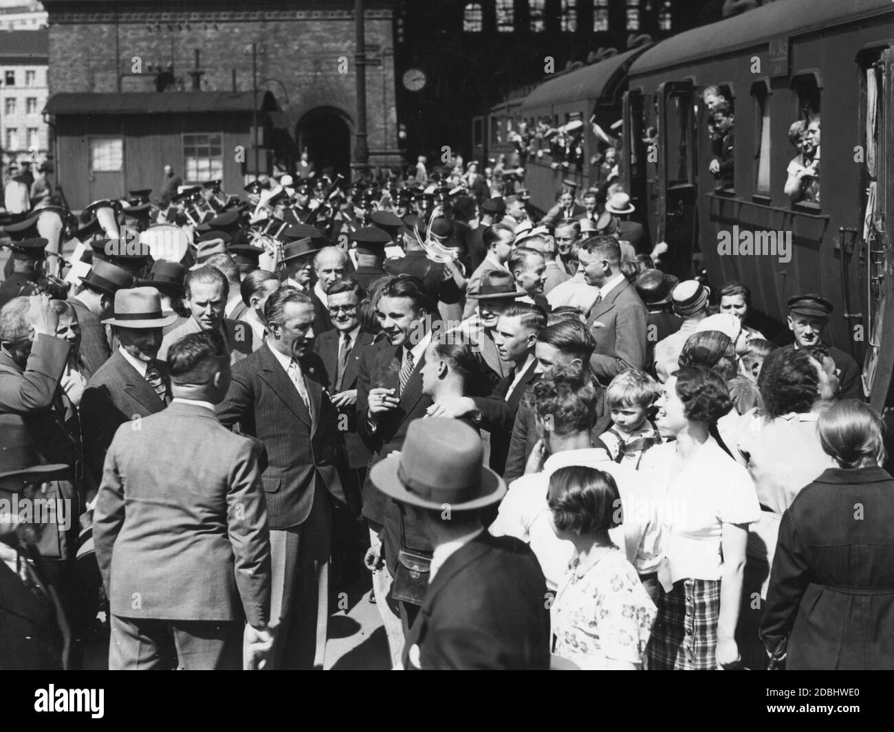 Departure of adolescents who are taken to the countryside to work as ...