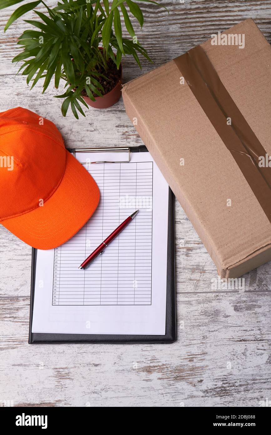 Food items delivery hi-res stock photography and images - Alamy