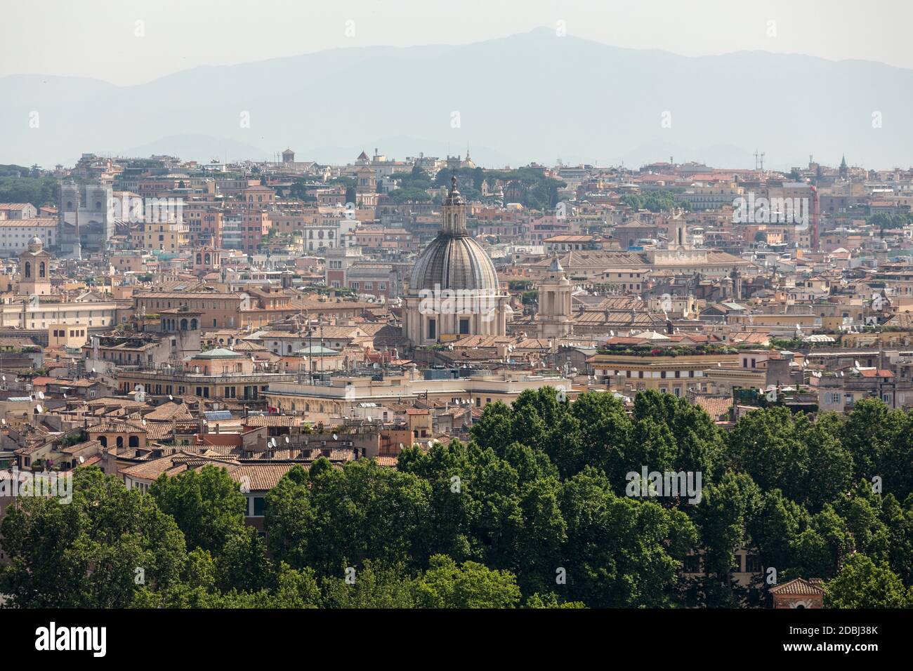 Panorama of the old town from gianicolo hill hi-res stock photography ...