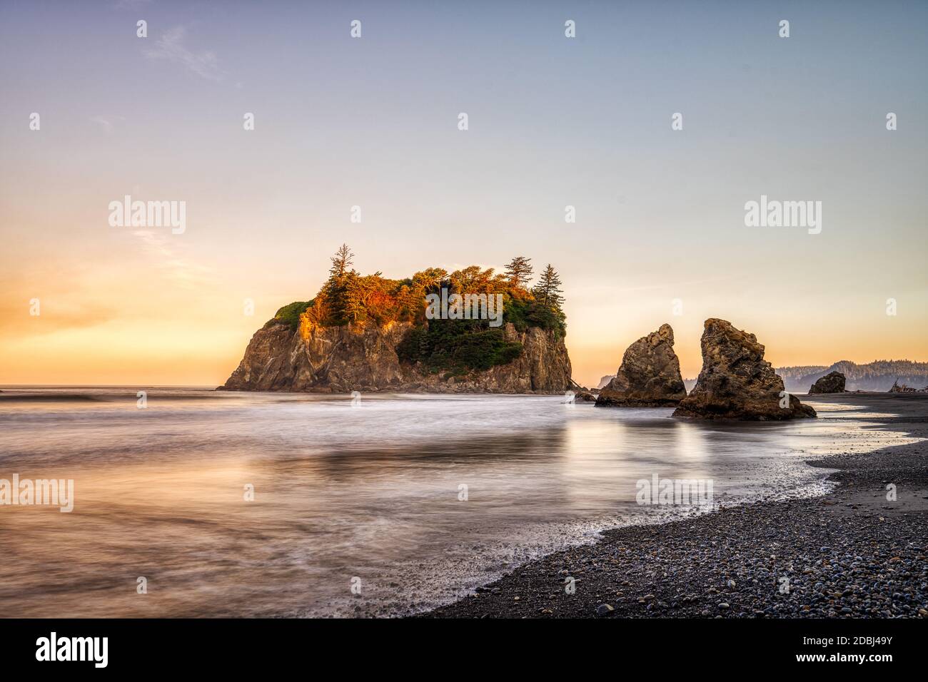 Sunrise at Ruby Beach in Olympic National Park, UNESCO World Heritage ...