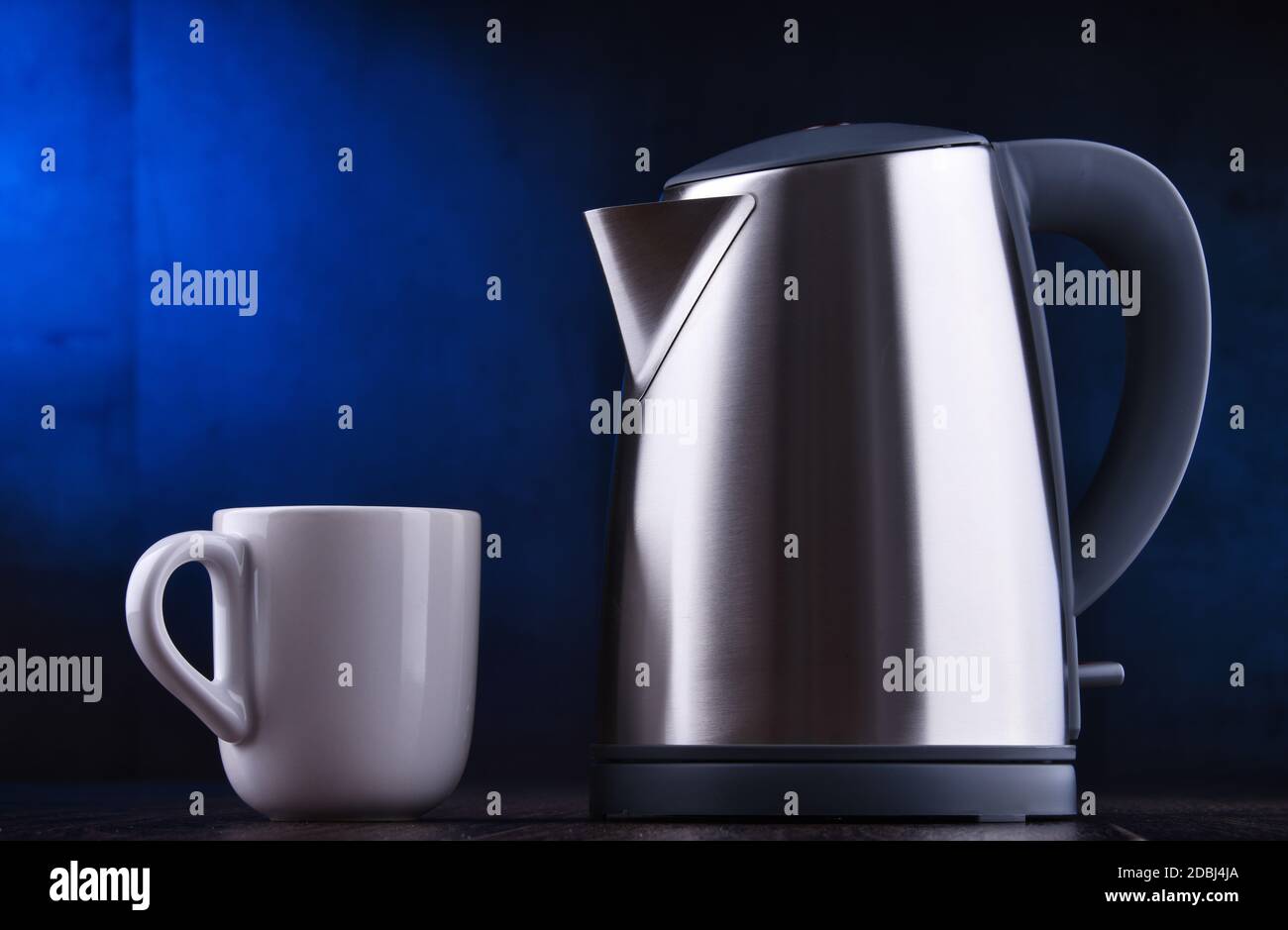 Stainless steel electric cordless kettle of one litre capacity Stock ...