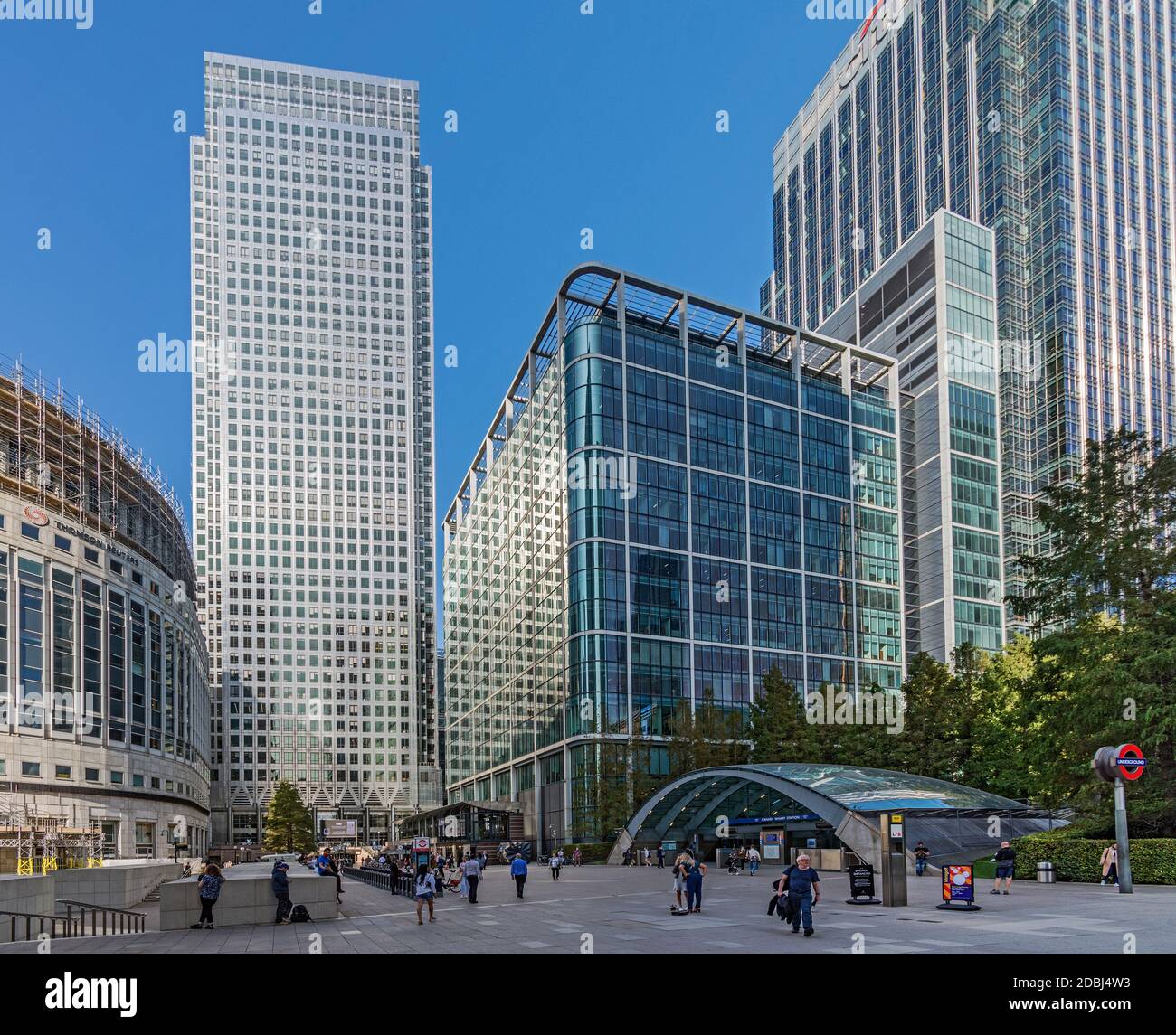 Canada square london england hi-res stock photography and images - Alamy