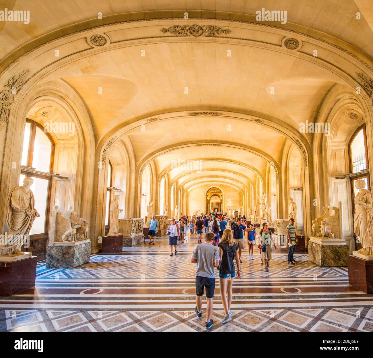 Louvre interior hi-res stock photography and images - Alamy