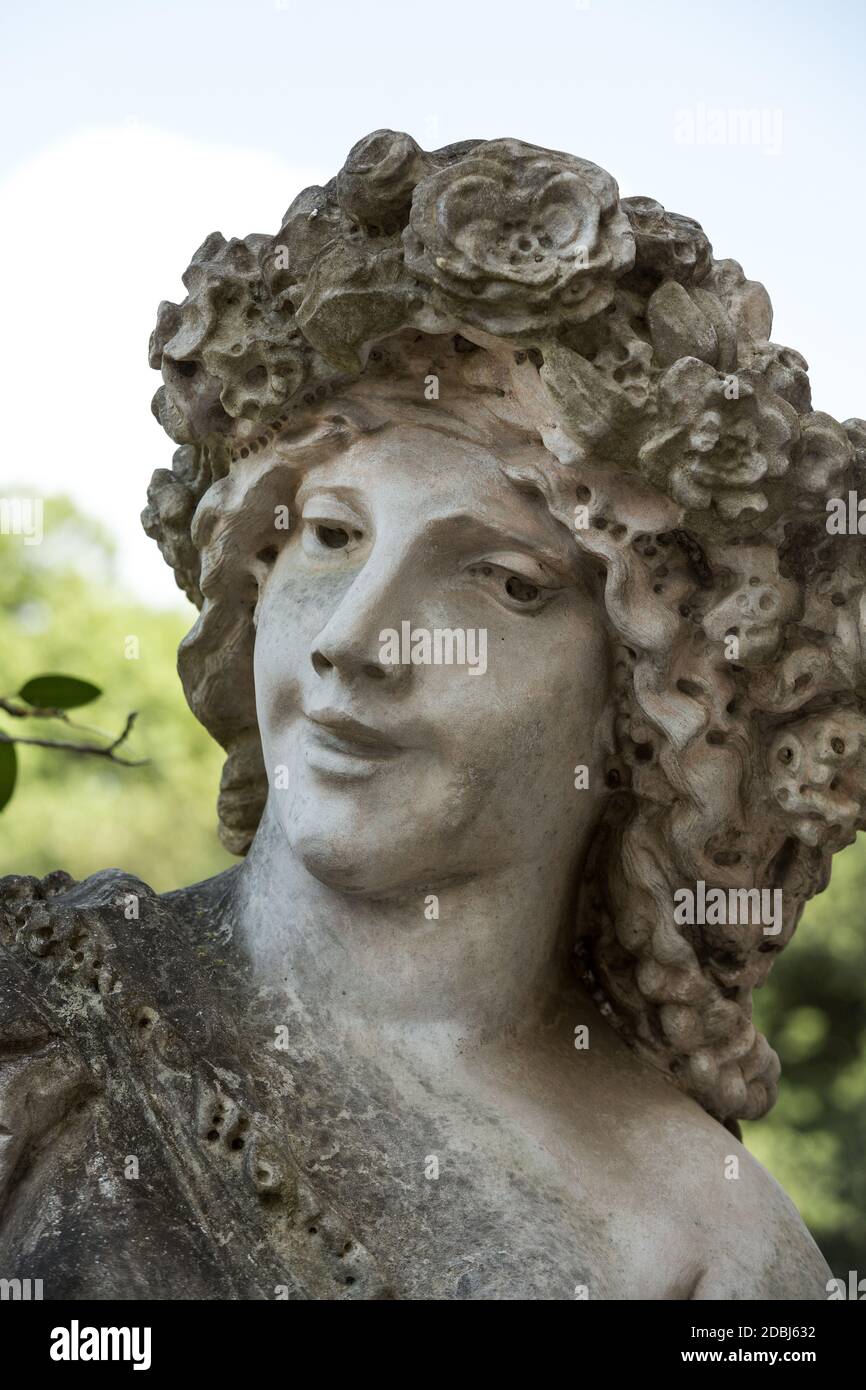 White marble statue in Villa Borghese. Rome, Italy Stock Photo - Alamy