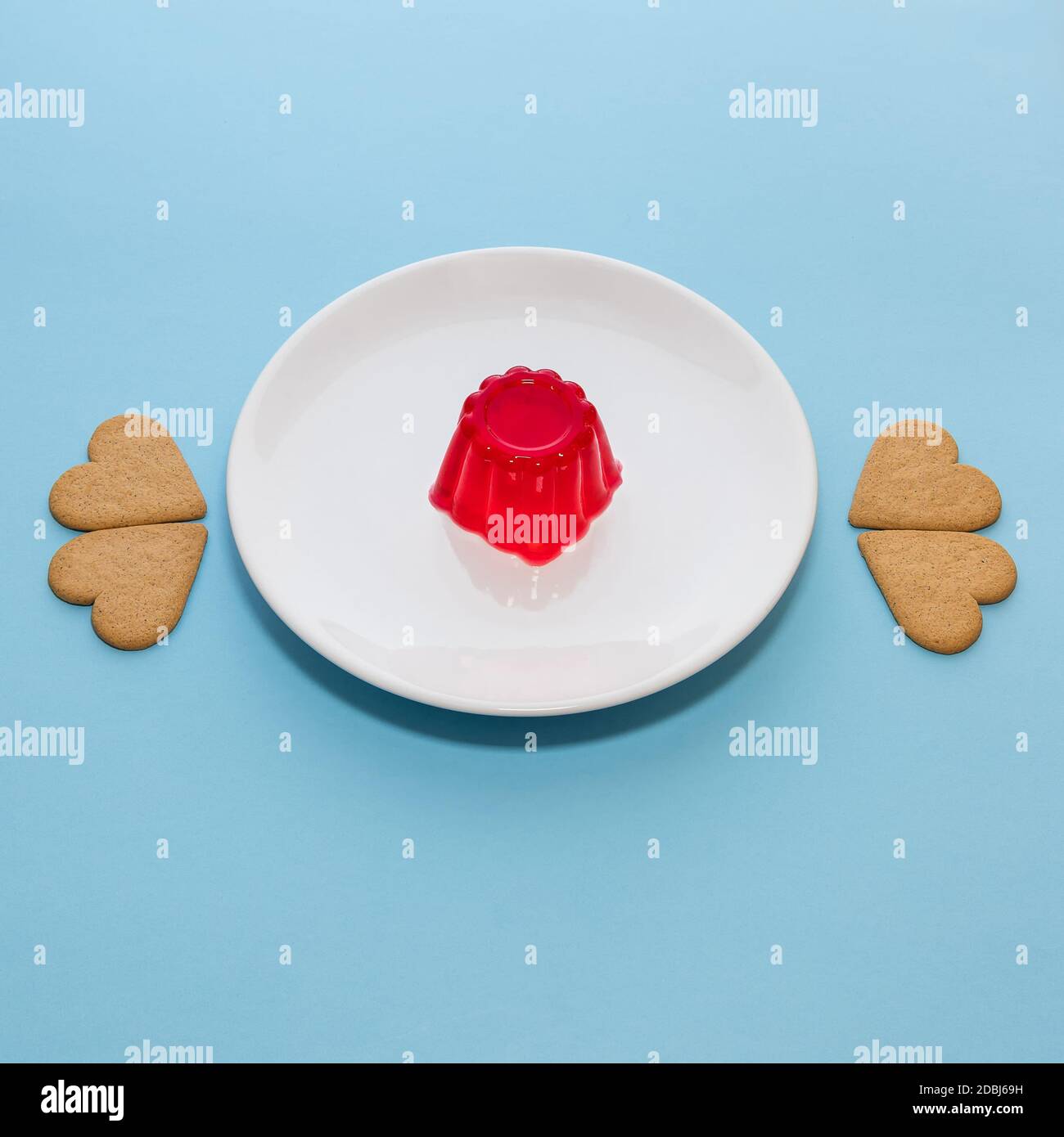 Heart shape molded jello hi-res stock photography and images - Alamy