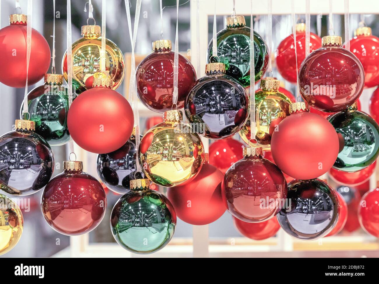 Hanging by threads hi-res stock photography and images - Alamy