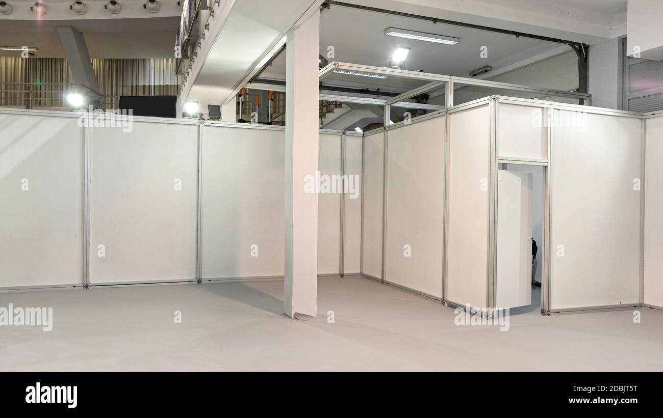 Empty Exhibition Stand Space With White Panel Dividers Stock Photo - Alamy