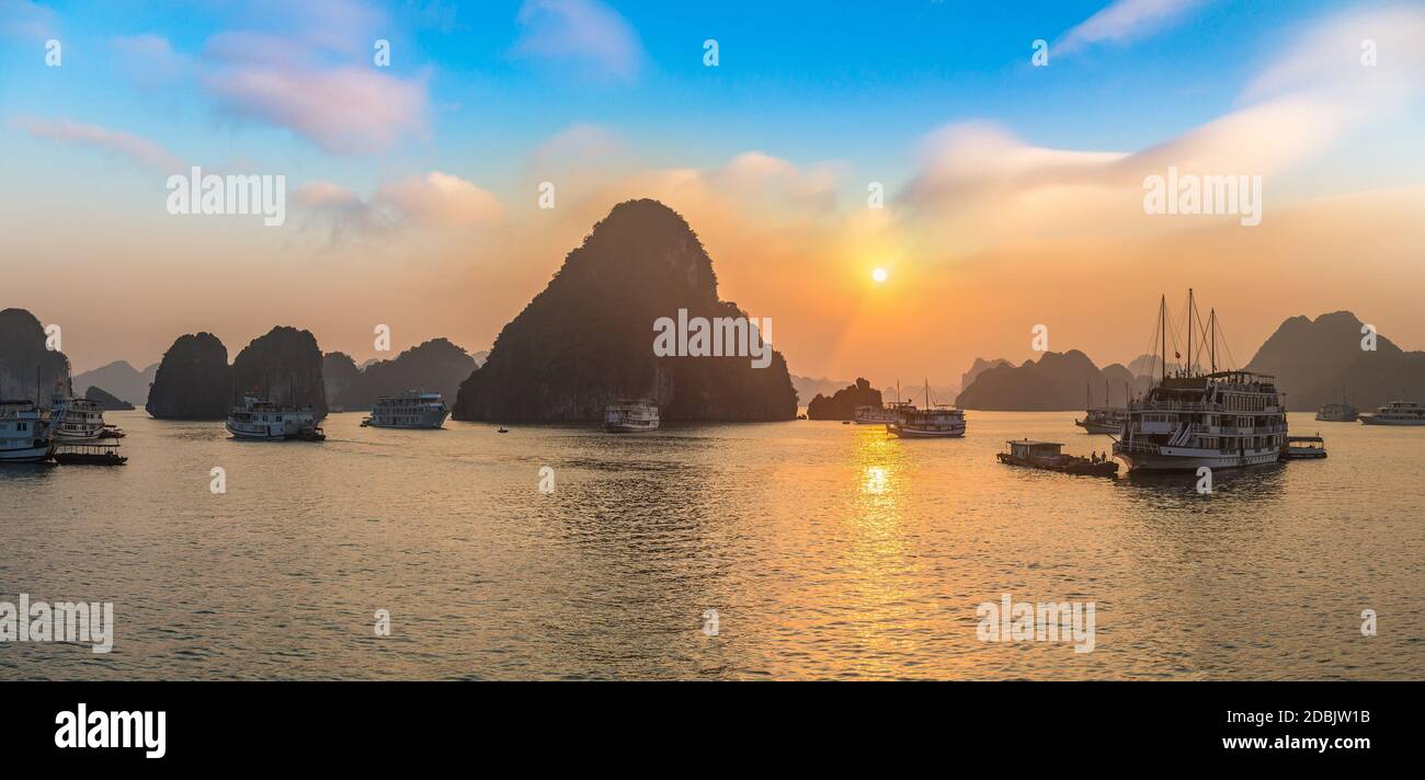 Halon bay hi-res stock photography and images - Alamy