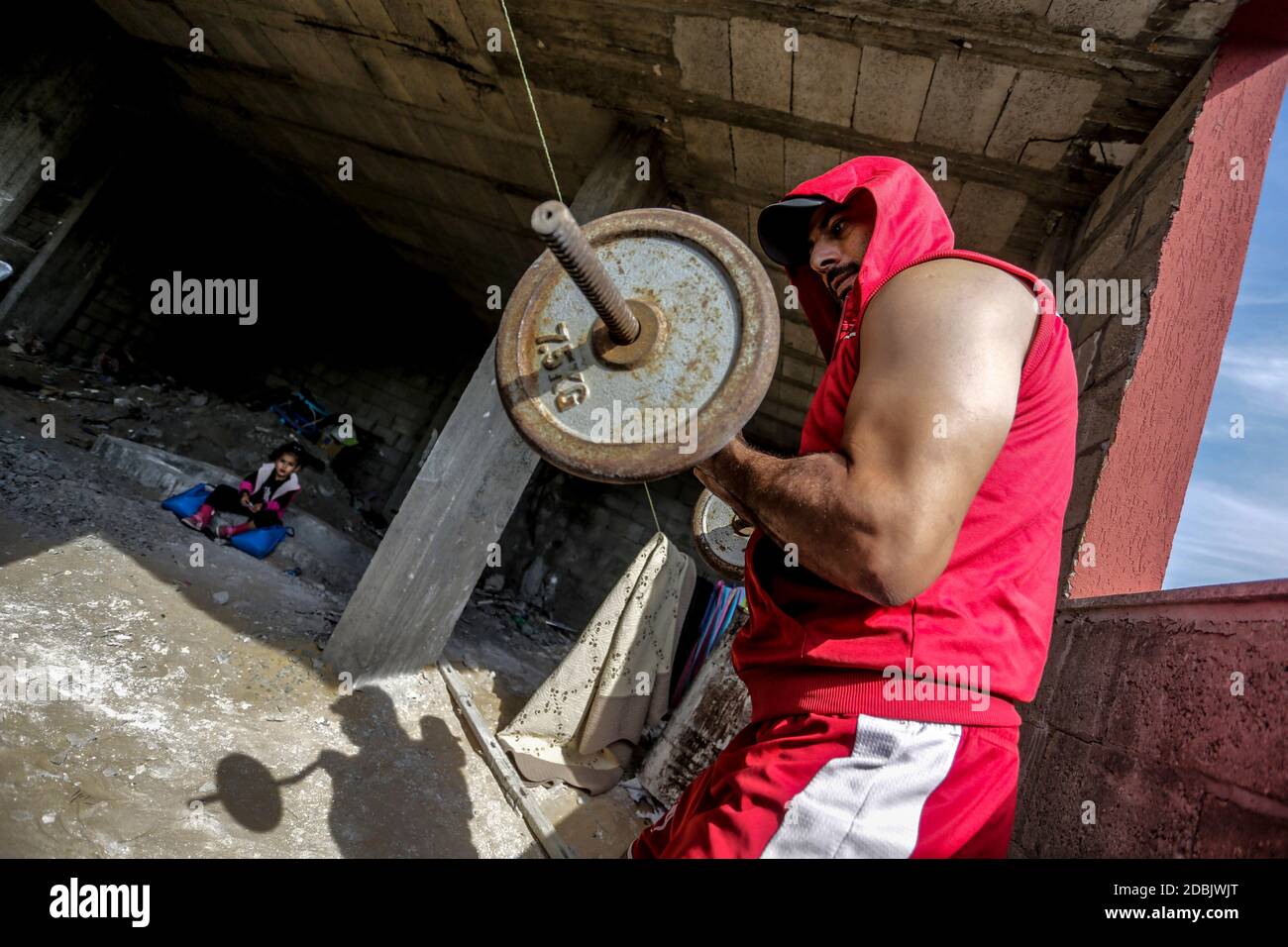 Gaza City, The Gaza Strip, Palestine. 17th Nov, 2020. A Palestinian ...