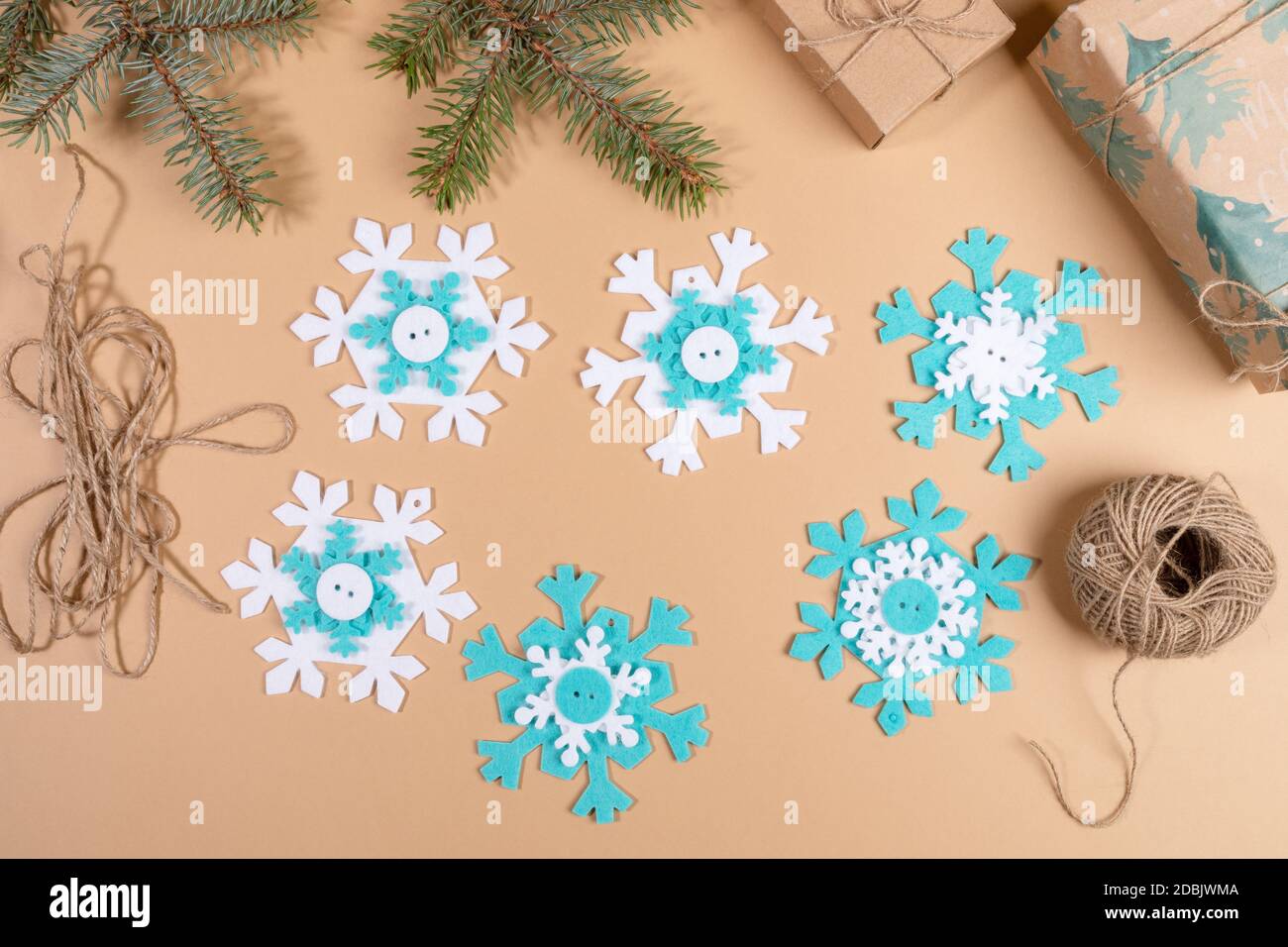 DIY instruction. Step by step tutorial. Making Xmas toy snowflake of ...