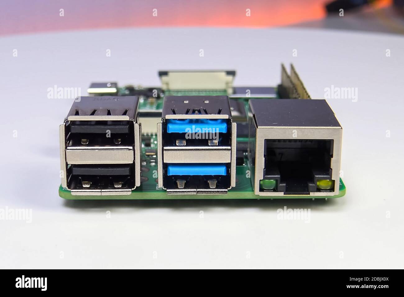 Broadcom chip hi-res stock photography and images - Alamy