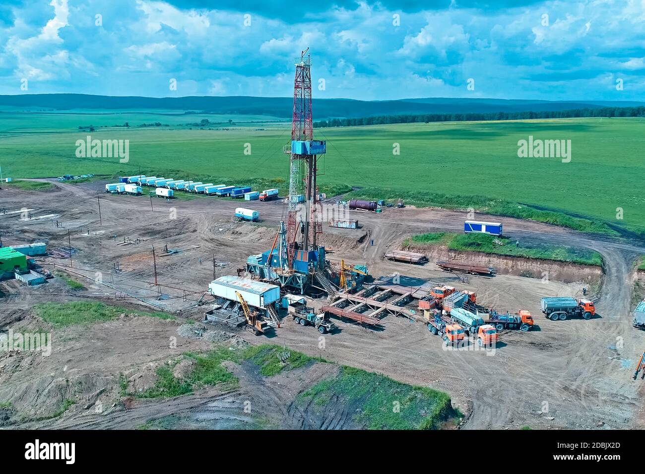 Drilling rig for oil well drilling. Equipment for drilling an oil and ...