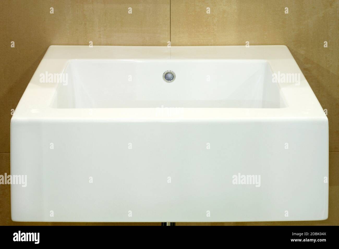 Minimalism and simple white basin in square shape Stock Photo - Alamy