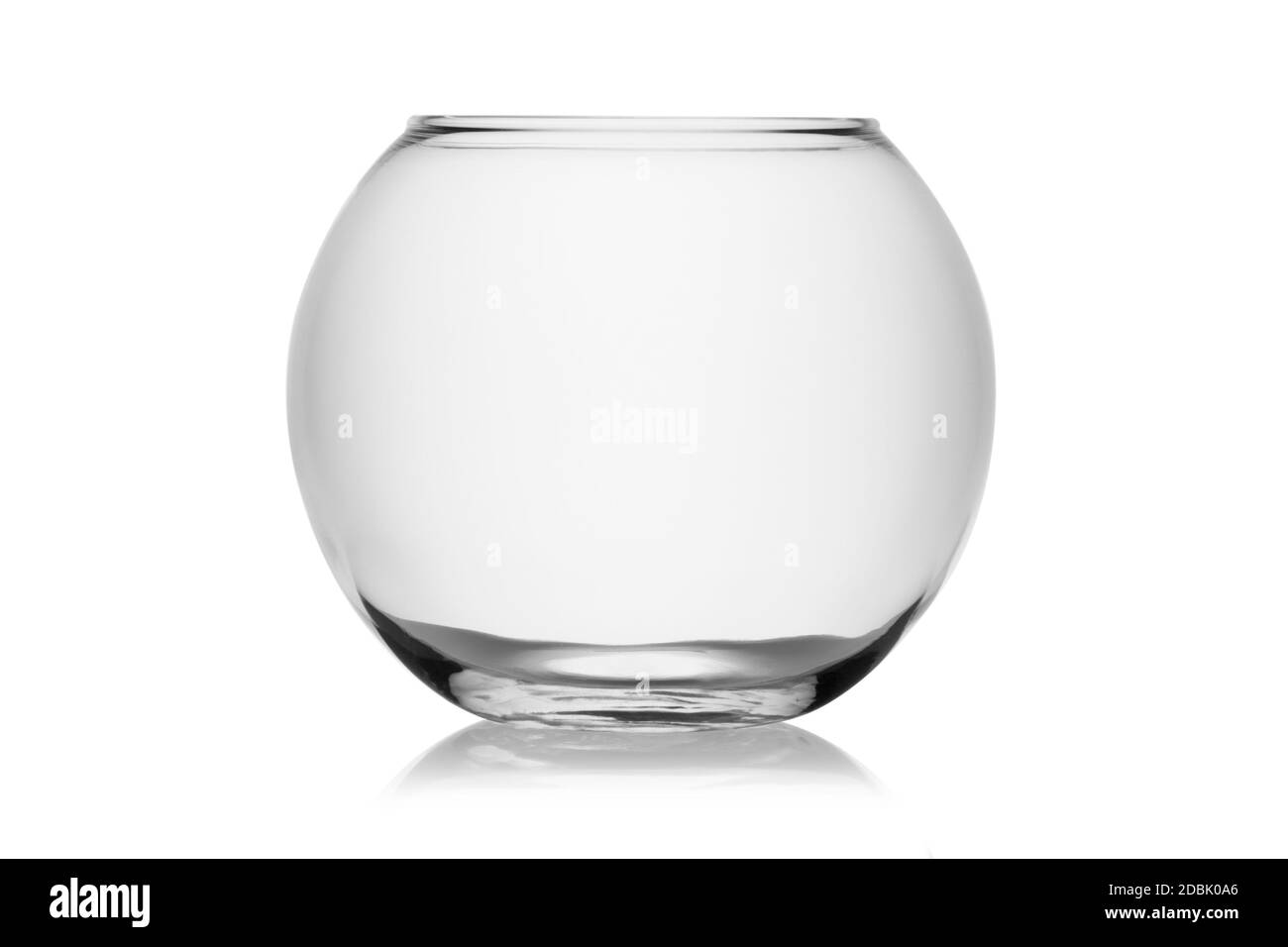Empty glass fishbowl isolated on a white background without glare ...