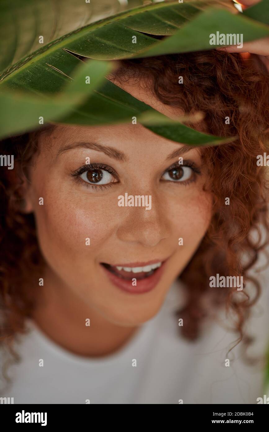 Beautiful young model fashion hi-res stock photography and images - Alamy