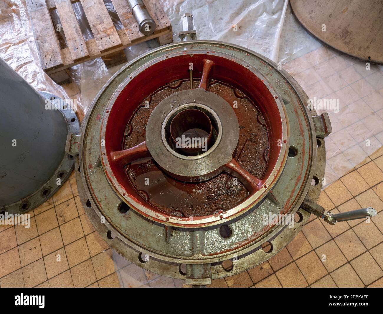 Sealing flange with housing for bearing in axial propeller pump. Finna ...