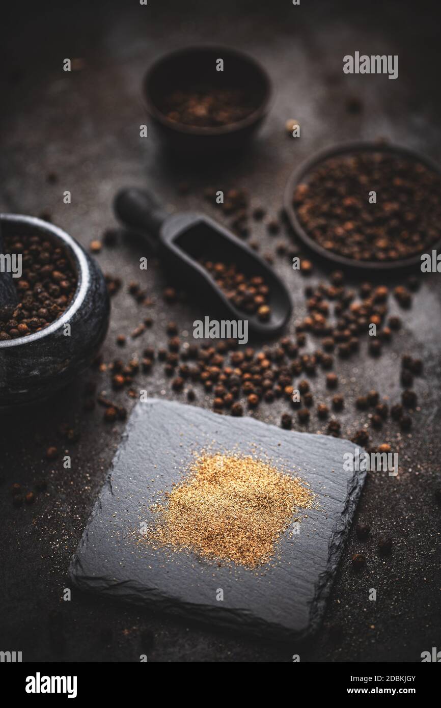 Whole peppercorns ground spice hi-res stock photography and images - Alamy