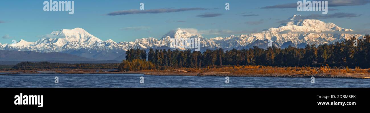 Alaska range pano hi-res stock photography and images - Alamy