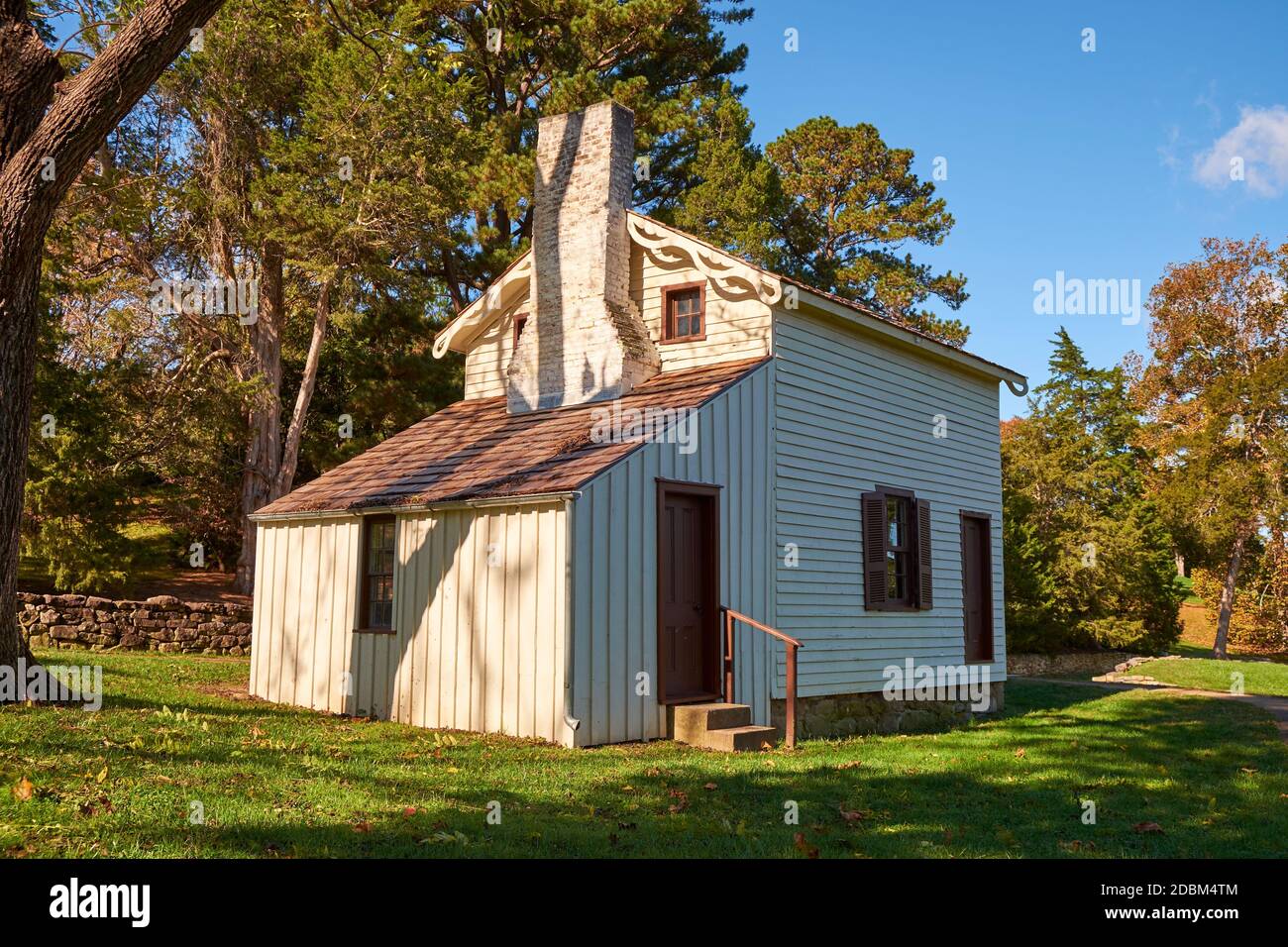 The historic, clapboard Innis House. At Fredericksburg & Spotsylvania ...