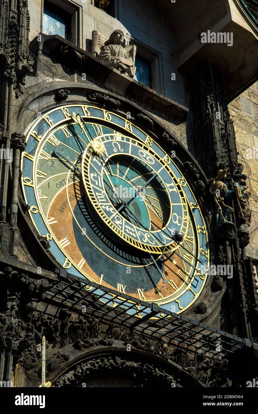 Mechanical clock renaissance hi-res stock photography and images - Alamy