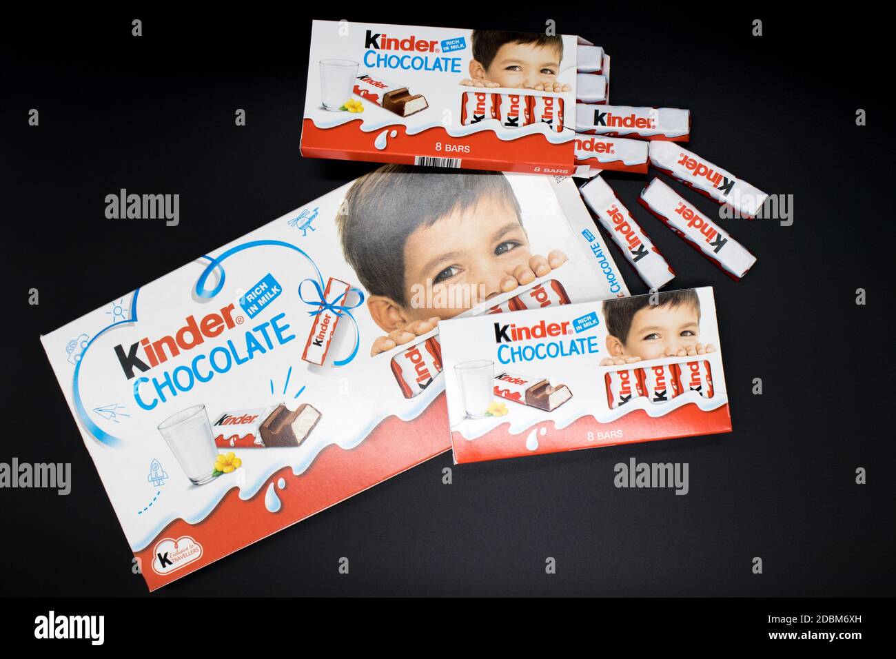 Kinder bueno logo hi-res stock photography and images - Alamy