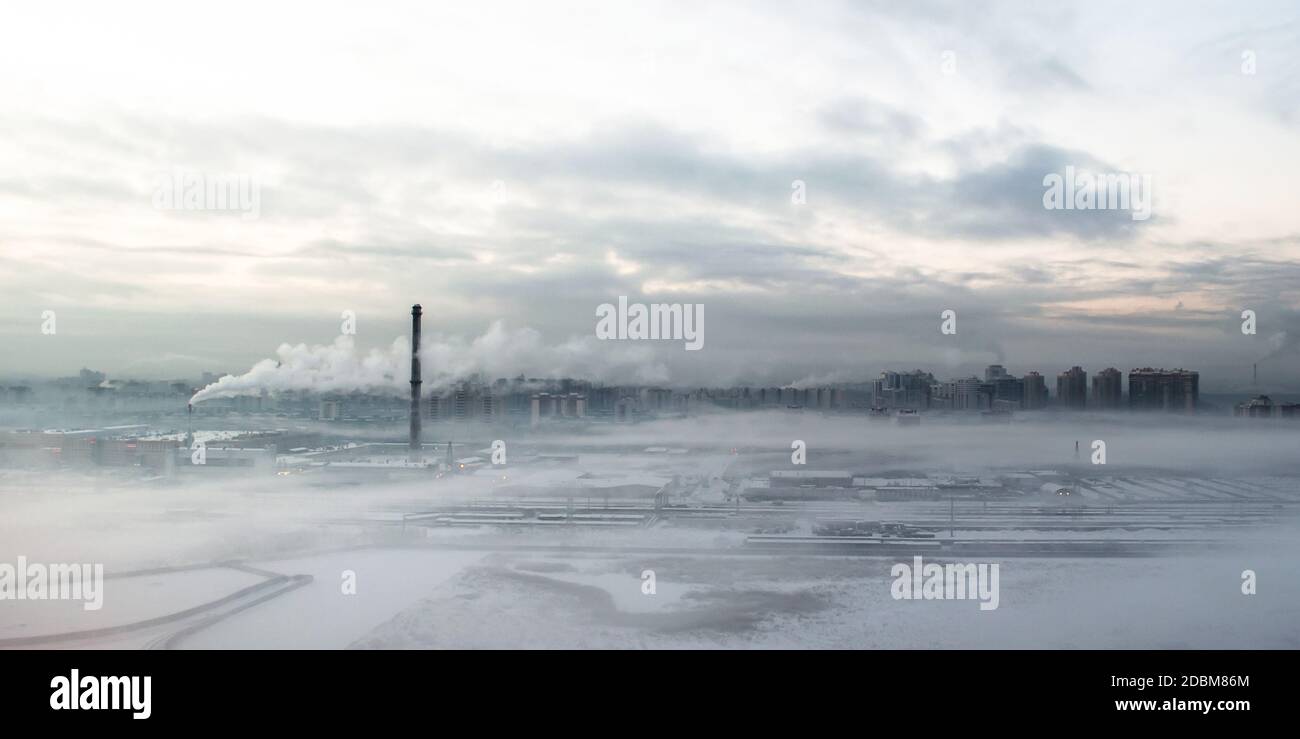 Smoke polluted houses hi-res stock photography and images - Alamy