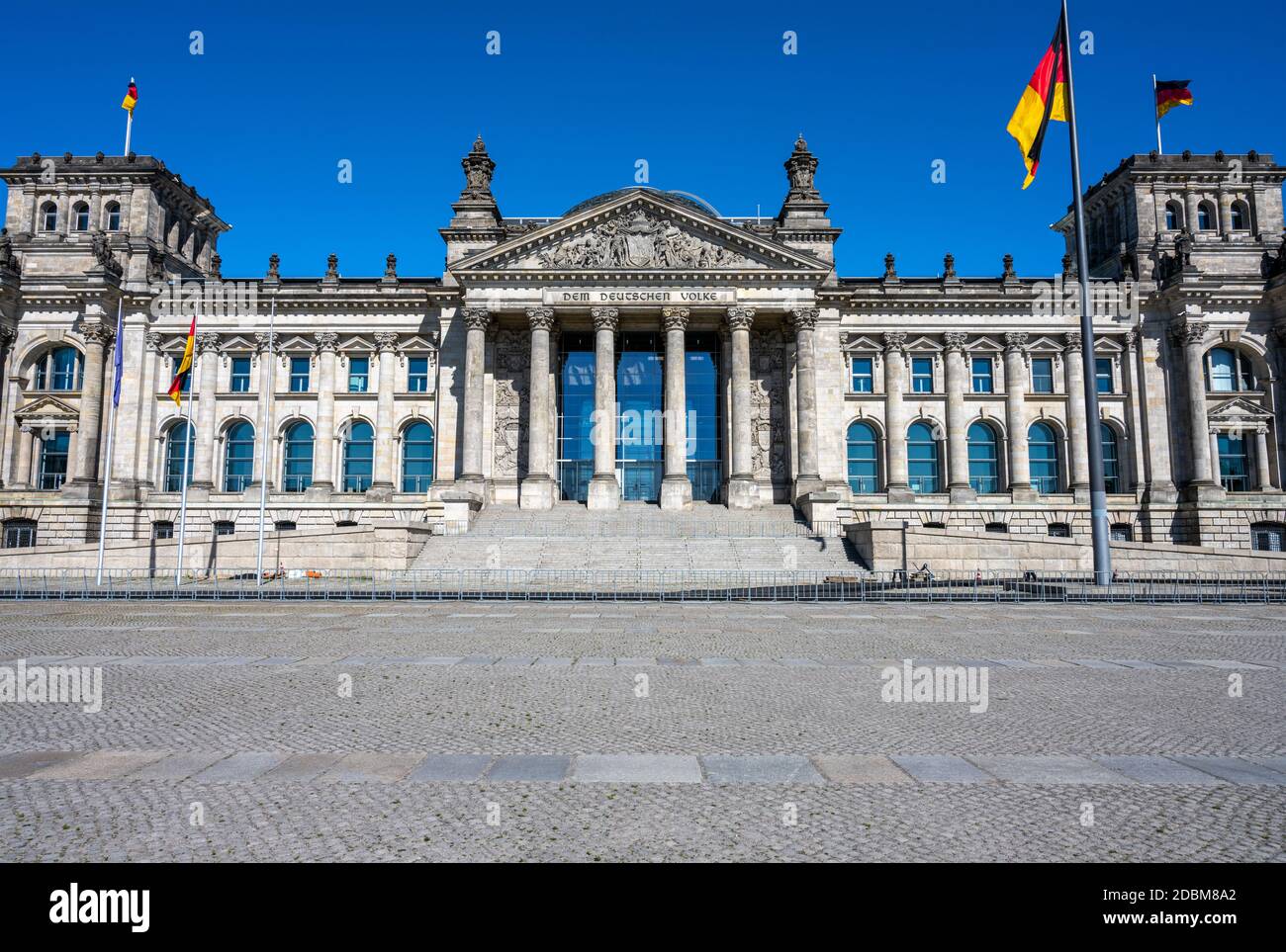 Front view of the famous german Reichstag in Berlin Stock Photo - Alamy