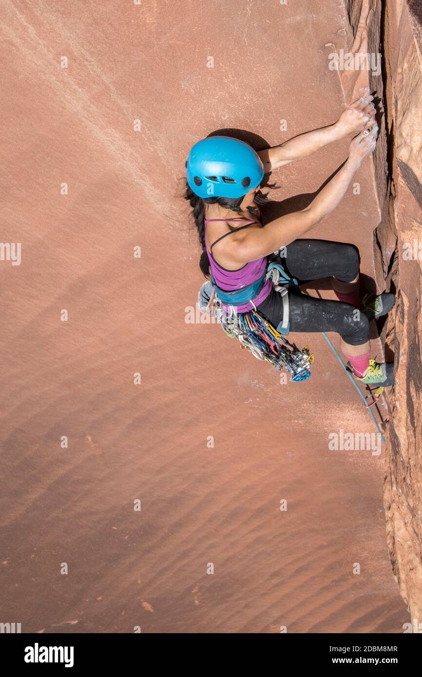 Climbing profile rock hi-res stock photography and images - Alamy