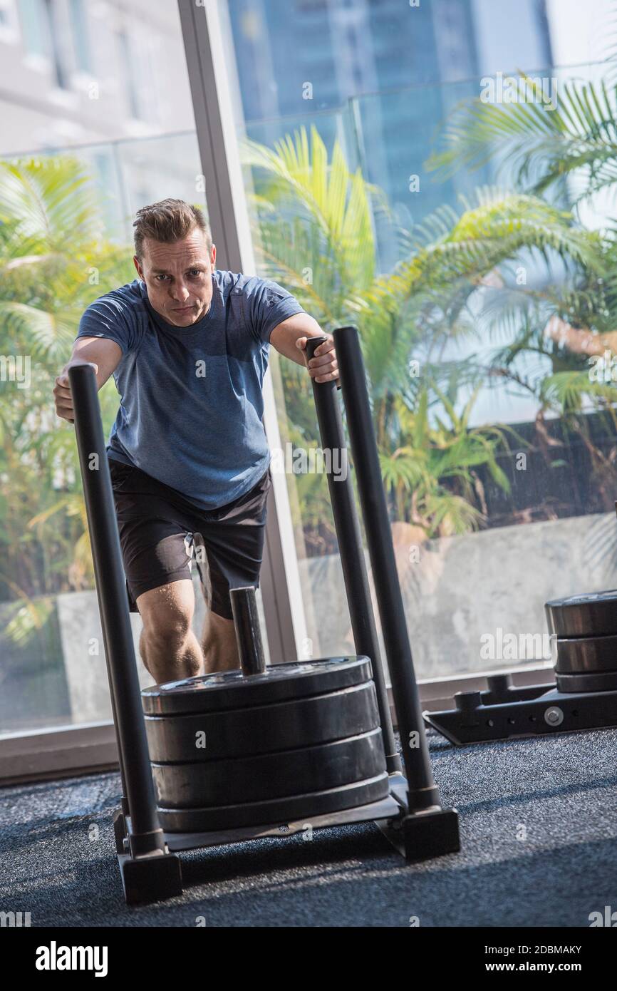 40 in weight hi-res stock photography and images - Alamy